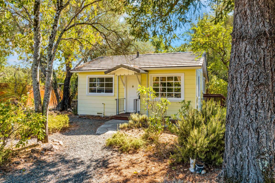 46 M² House ∙ 2 Bedrooms ∙ 4 Guests - Glen Ellen, CA