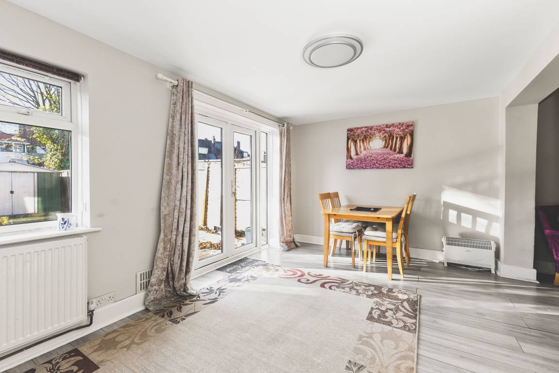 200 M² Huis ∙ 4 Slaapkamers ∙ 6 Gasten - Hayes