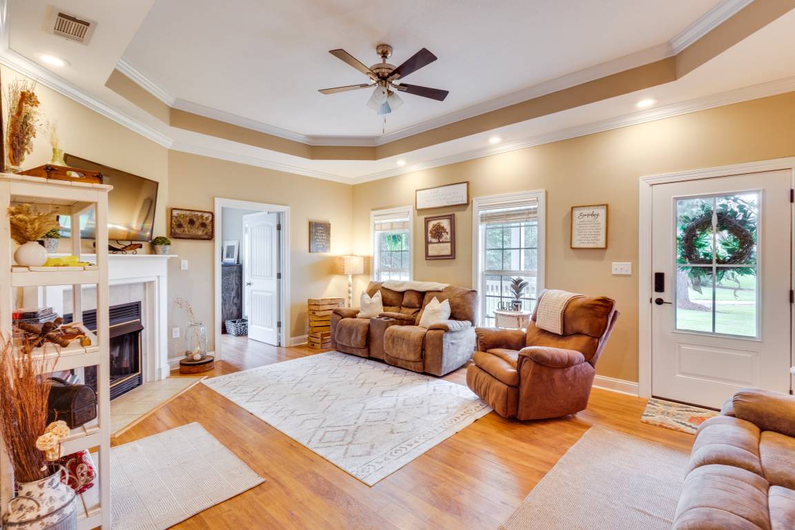 234 M² House ∙ 6 Bedrooms ∙ 11 Guests - Wild Adventures, Valdosta