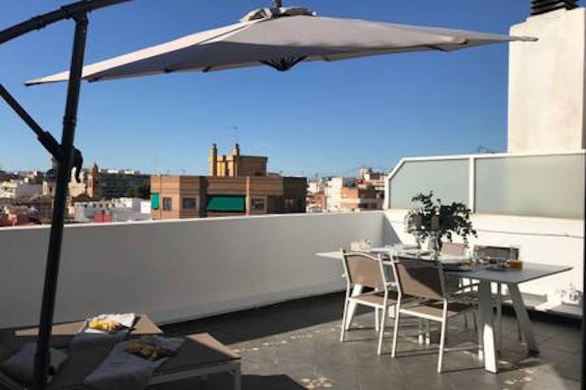 100 M² Appartement ∙ 1 Slaapkamer ∙ 2 Gasten - Burjassot