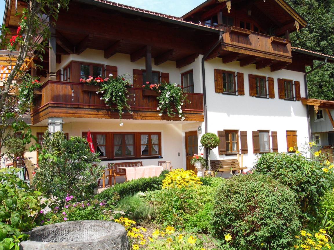 80 M² Ferienwohnung ∙ 2 Schlafzimmer ∙ 4 Gäste - Gstadt am Chiemsee