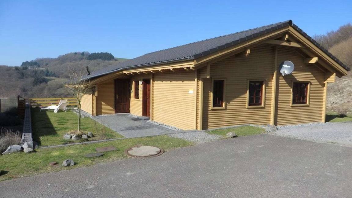 75 M² Ferienhaus ∙ 2 Schlafzimmer ∙ 4 Gäste - Mayen