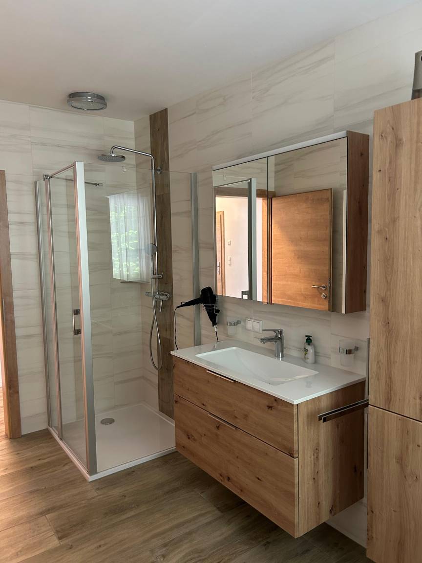 65 M² Ferienwohnung ∙ 1 Schlafzimmer ∙ 4 Gäste - Wenigzell