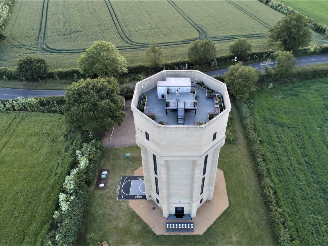 Cottage ∙ 9 Bedrooms ∙ 18 Guests - Essex