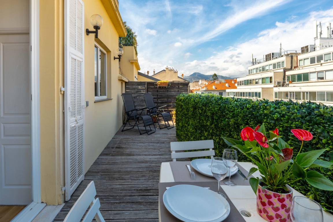 70 M² Ferienwohnung ∙ 1 Schlafzimmer ∙ 3 Gäste - Nizza