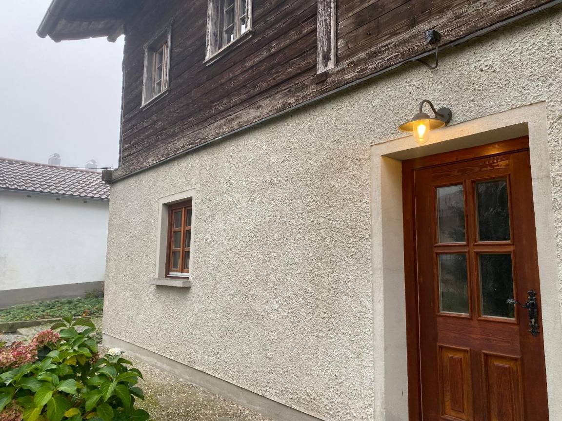 70 M² Ferienwohnung ∙ 1 Schlafzimmer ∙ 3 Gäste - Cham