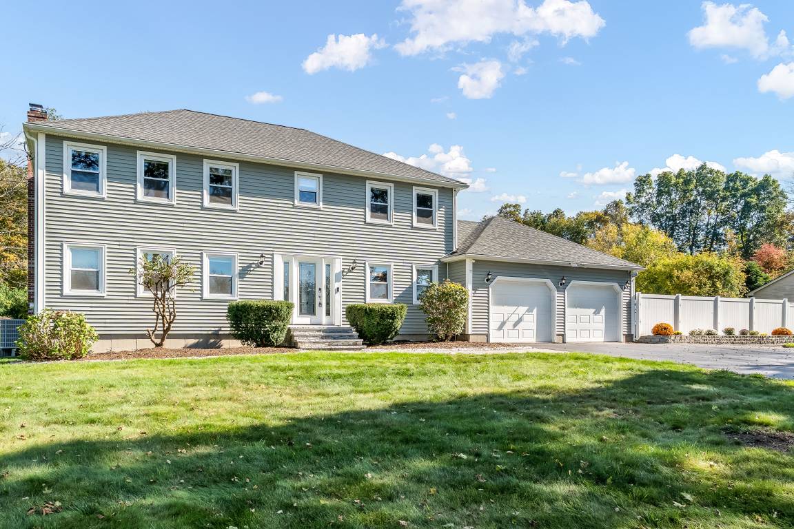 241 M² House ∙ 3 Bedrooms ∙ 6 Guests - Massachusetts