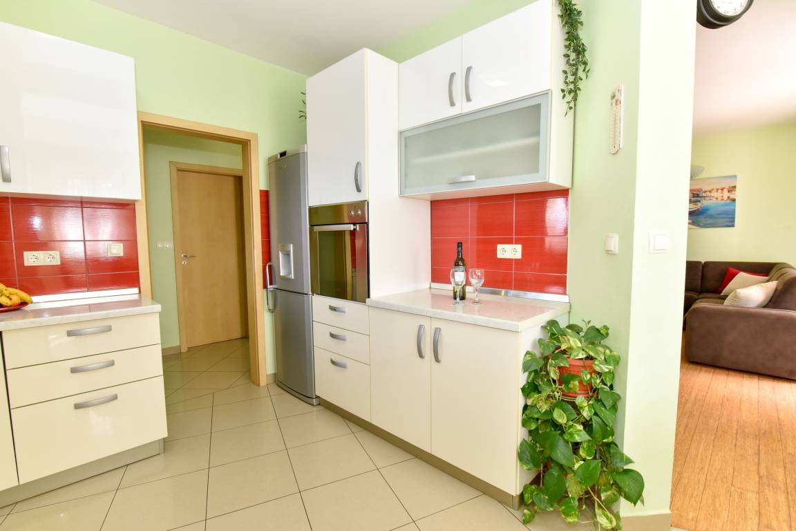 96 M² Appartement ∙ 3 Chambres ∙ 8 Personnes - Zadar