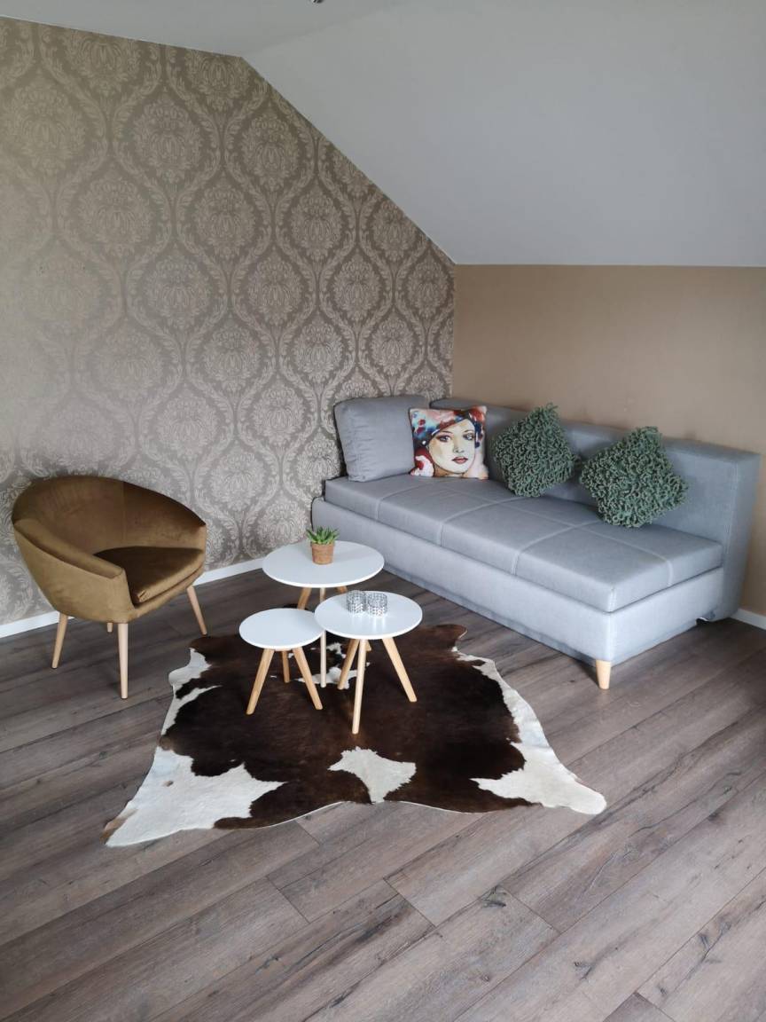 60 M² Ferienwohnung ∙ 1 Schlafzimmer ∙ 4 Gäste - Schweich