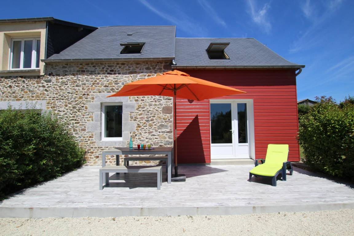81 M² Gîte ∙ 2 Chambres ∙ 3 Personnes - Gouville-sur-Mer