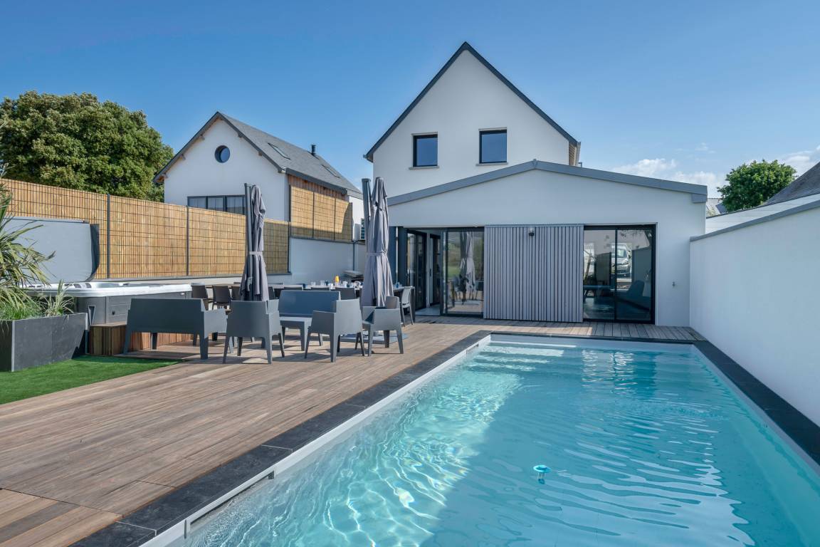 230 M² Ferienhaus ∙ 8 Schlafzimmer ∙ 15 Gäste - Département Morbihan