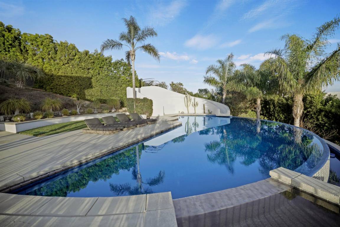 977 M² Villa ∙ 6 Makuuhuonetta ∙ 12 Vierasta - Malibu