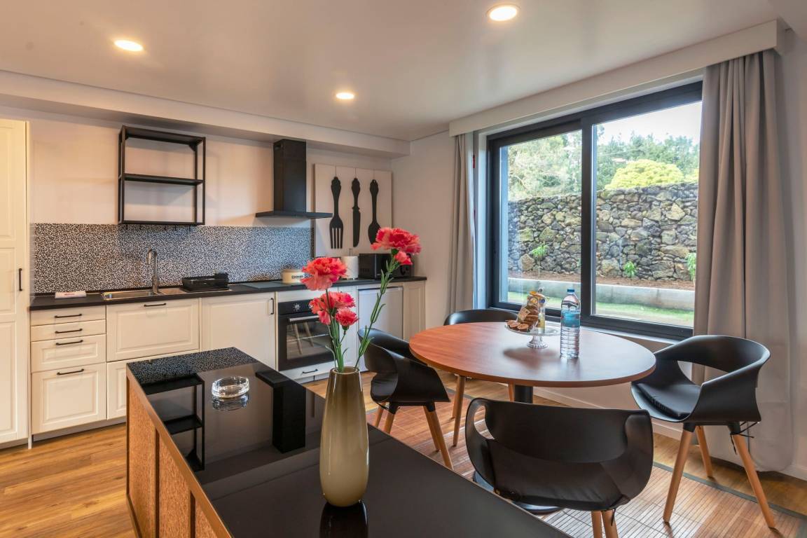 80 M² Apartamento ∙ 2 Quartos ∙ 4 Hóspedes - Açores