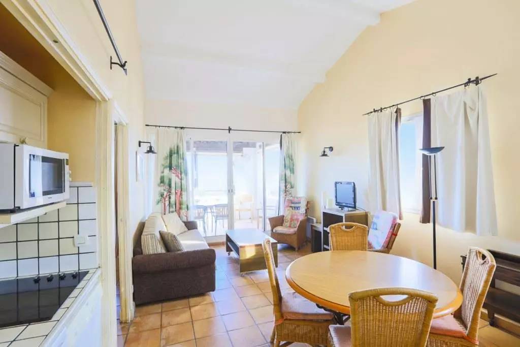 55 M² Apartment ∙ 2 Bedrooms ∙ 6 Guests - Grimaud