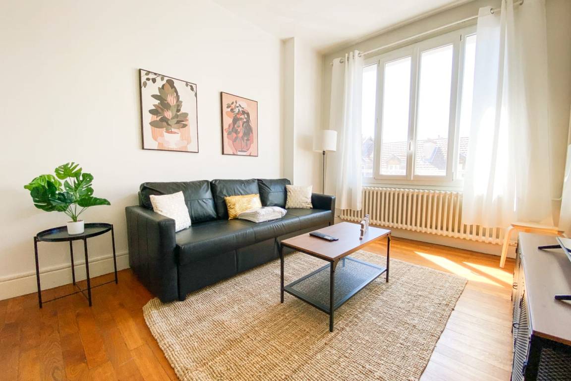 56 M² Apartment ∙ 2 Bedrooms ∙ 6 Guests - Grenoble