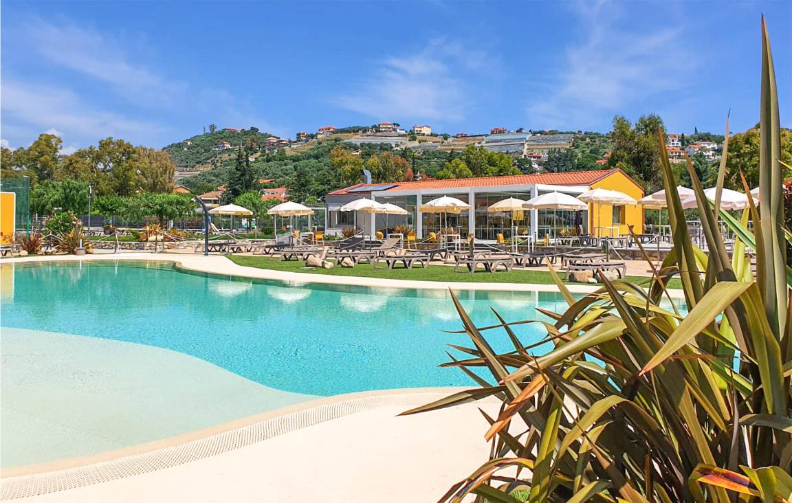 37 M² Ferienhaus ∙ 1 Schlafzimmer ∙ 4 Gäste - Imperia