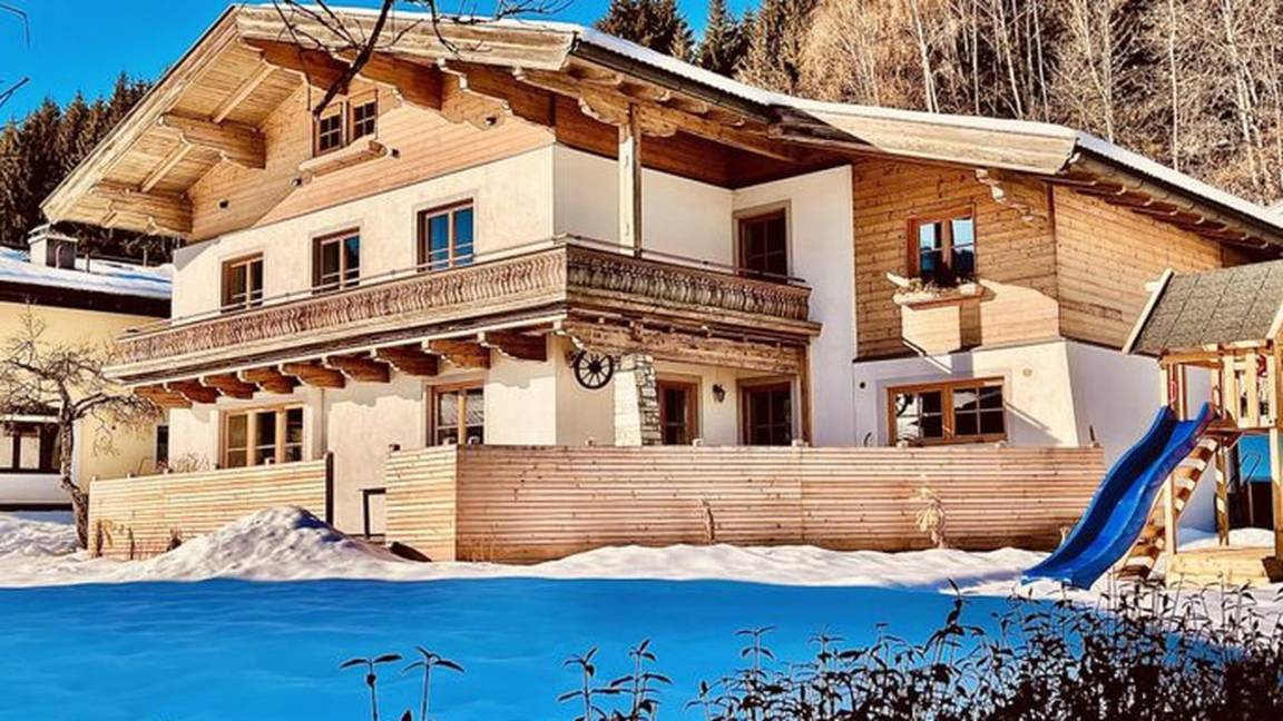 92 M² Ferienwohnung ∙ 4 Schlafzimmer ∙ 8 Gäste - Leogang