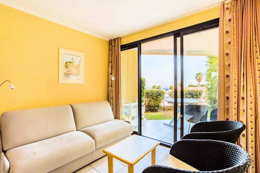 25 M² Studio ∙ 1 Chambre ∙ 3 Personnes - ibis budget Cannes Mougins