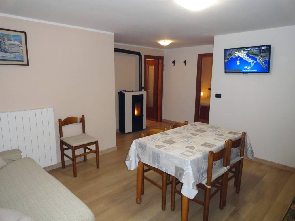 50 M² Appartamento Vacanza ∙ 2 Camere Da Letto ∙ 5 Ospiti - Vezza d'Oglio