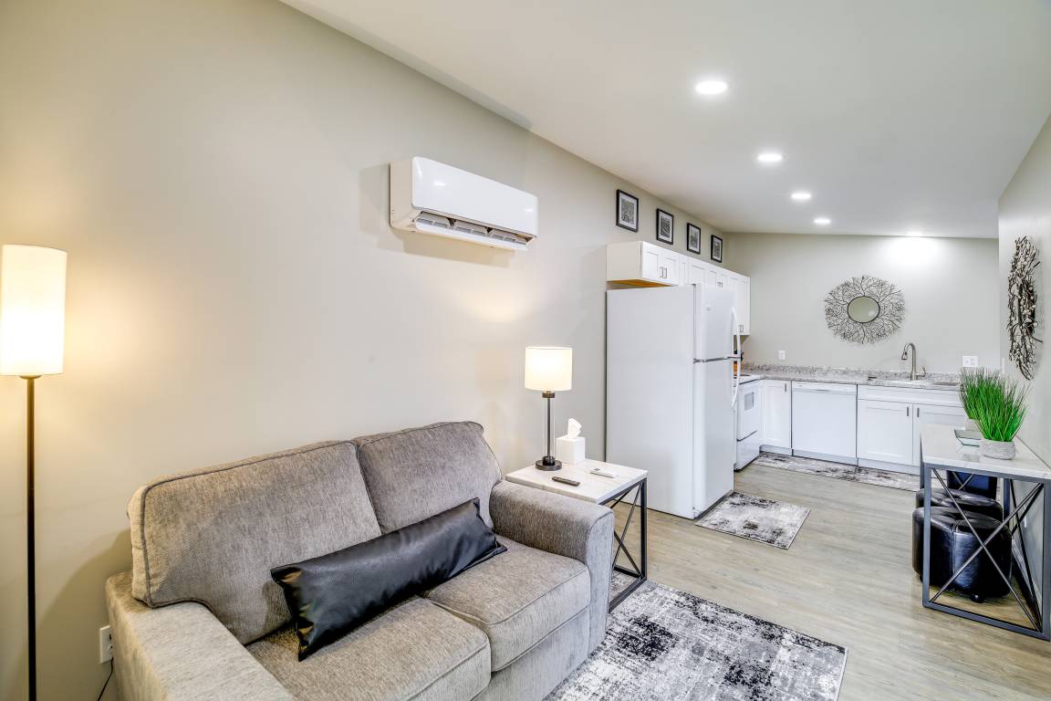 46 M² House ∙ 1 Bedroom ∙ 2 Guests - Jenny Wiley State Resort Park, Prestonsburg