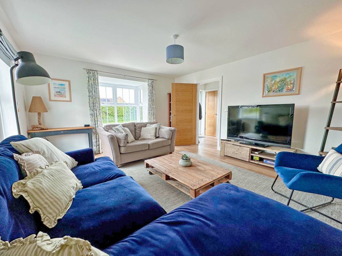 Cottage ∙ 3 Bedrooms ∙ 6 Guests - Appledore