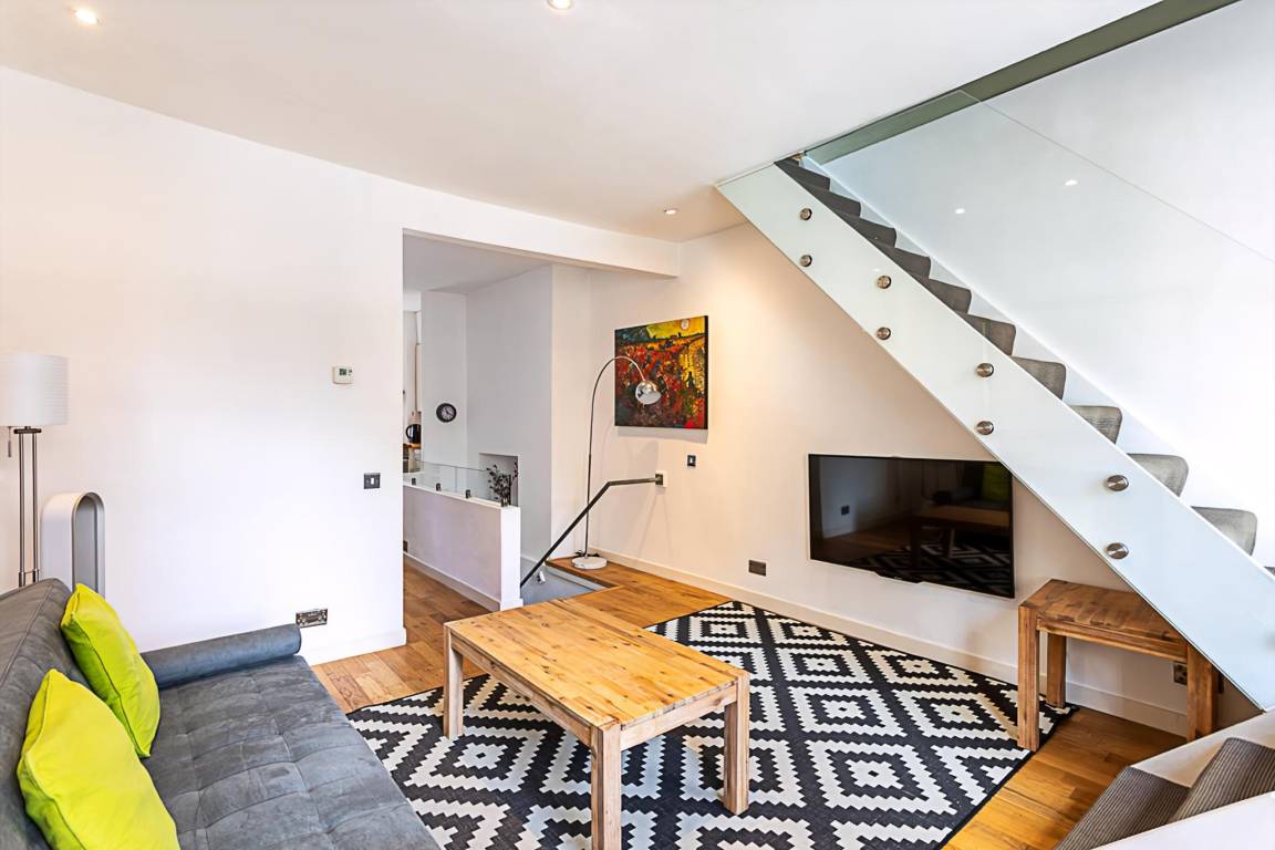 78 M² Apartment ∙ 2 Bedrooms ∙ 4 Guests - King's Cross station - London