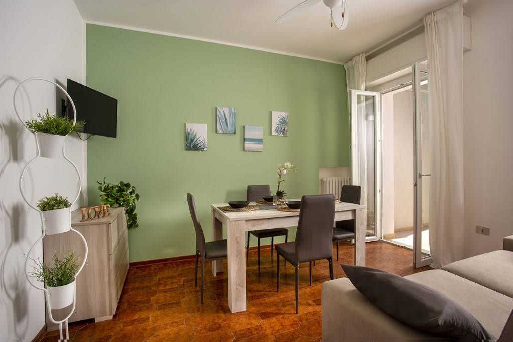 65 M² Appartamento Vacanza ∙ 1 Camera Da Letto ∙ 5 Ospiti - Riccione