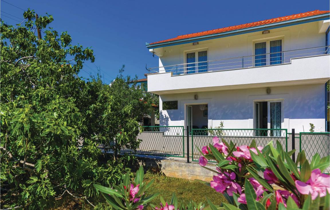 95 M² Ferienhaus ∙ 3 Schlafzimmer ∙ 8 Gäste - Seget Vranjica