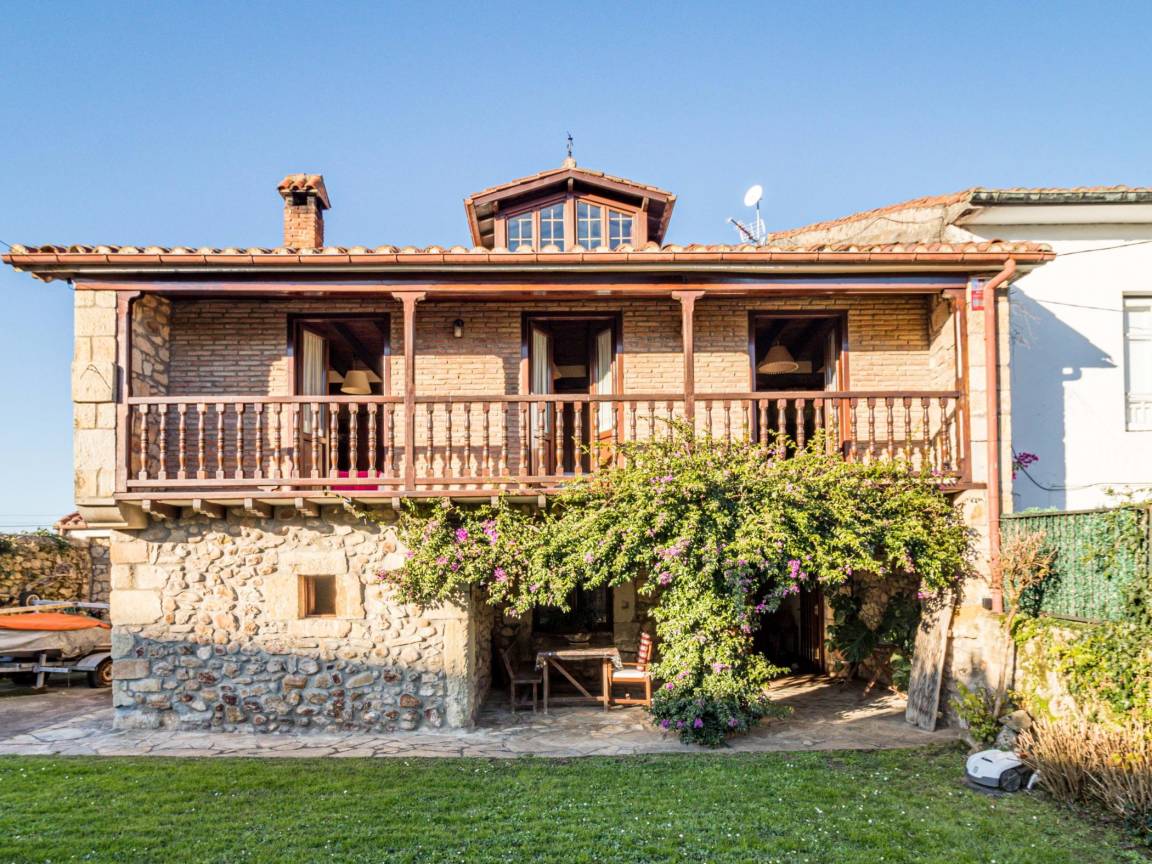 300 M² Villa ∙ 7 Chambres ∙ 16 Personnes - Santander
