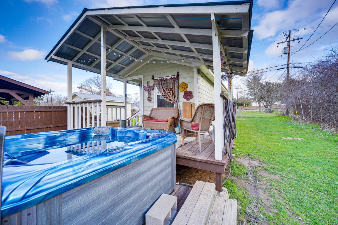 40 M² Cottage ∙ 1 Bedroom ∙ 4 Guests - Canyon Lake, TX