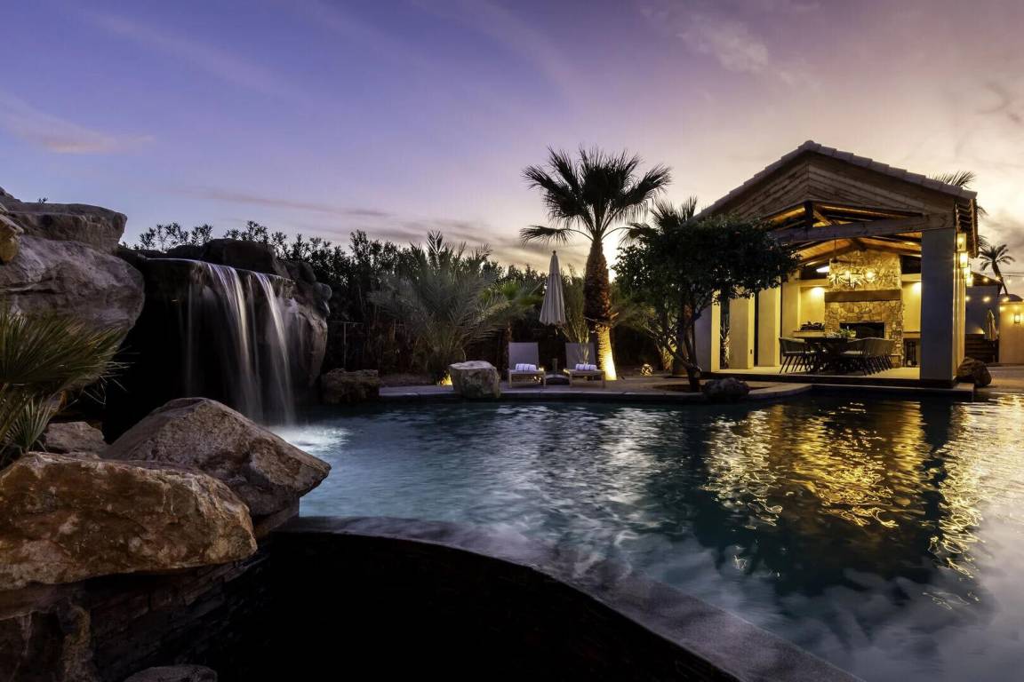 576 M² House ∙ 7 Bedrooms ∙ 18 Guests - Indio, CA