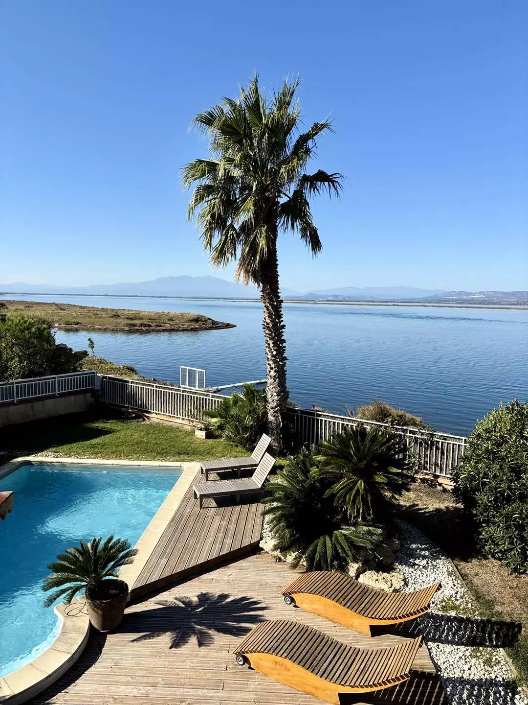 135 M² Maison De Vacances ∙ 4 Chambres ∙ 8 Personnes - Le Barcarès