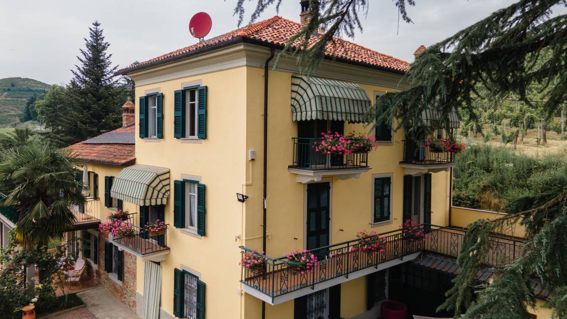 70 M² Appartamento Vacanza ∙ 1 Camera Da Letto ∙ 4 Ospiti - Acqui Terme