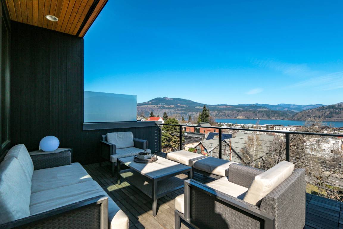 279 M² Condo ∙ 4 Bedrooms ∙ 10 Guests - White Salmon, WA