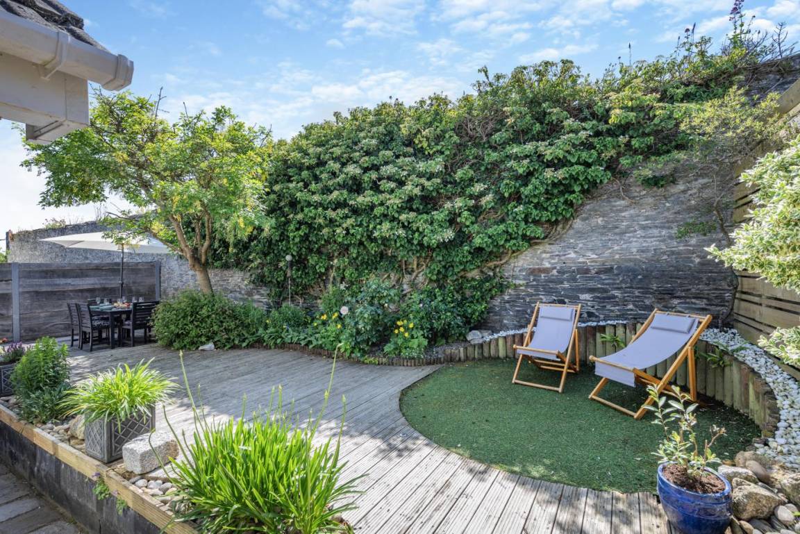Cottage ∙ 3 Bedrooms ∙ 6 Guests - Constantine Bay