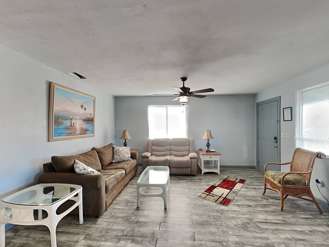 93 M² Ferienhaus ∙ 2 Schlafzimmer ∙ 6 Gäste - Fort Myers Beach, FL