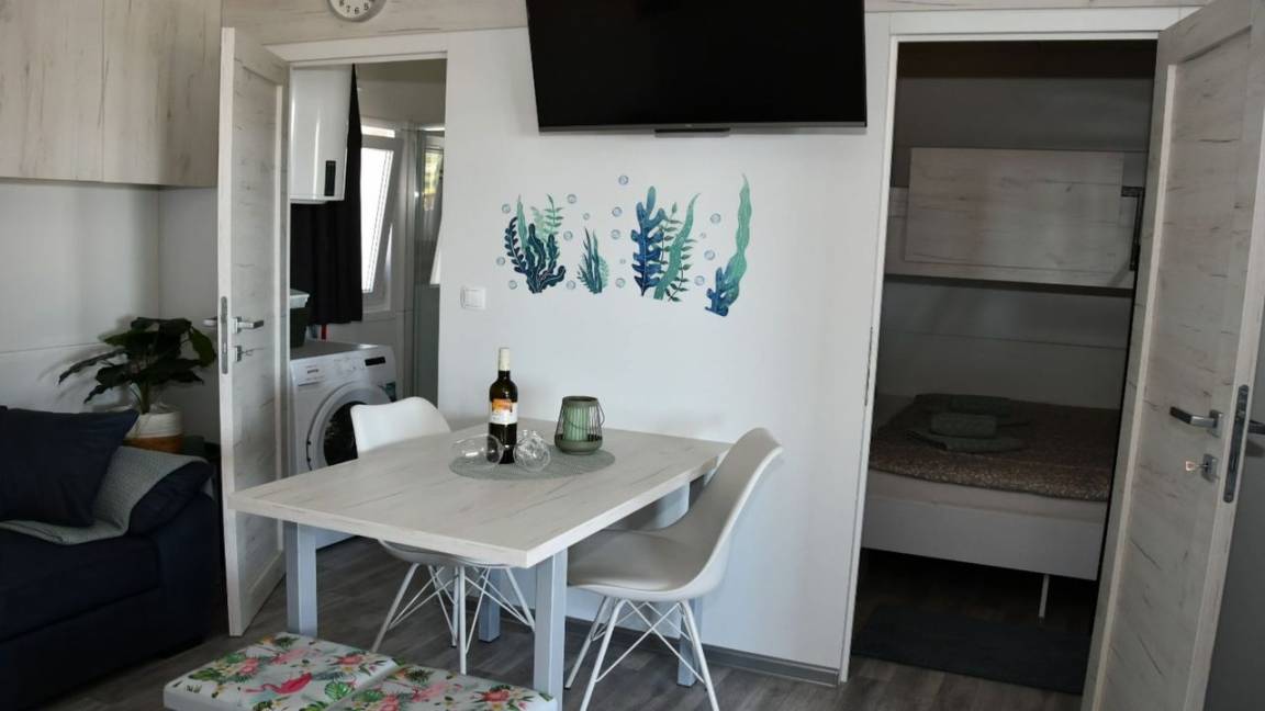 32 M² Apartment ∙ 2 Bedrooms ∙ 6 Guests - Murter