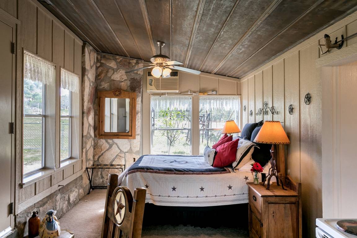 124 M² House ∙ 1 Bedroom ∙ 2 Guests - Enchanted Rock State Natural Area, Fredericksburg