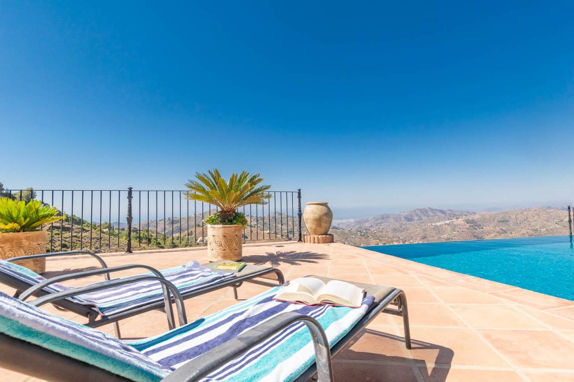 110 M² Villa ∙ 2 Schlafzimmer ∙ 4 Gäste - Torre del Mar