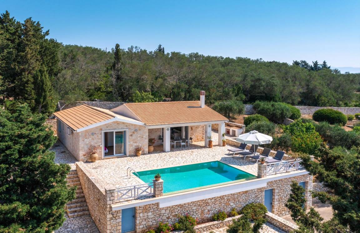 Villa ∙ 2 Bedrooms ∙ 4 Guests - Paxi
