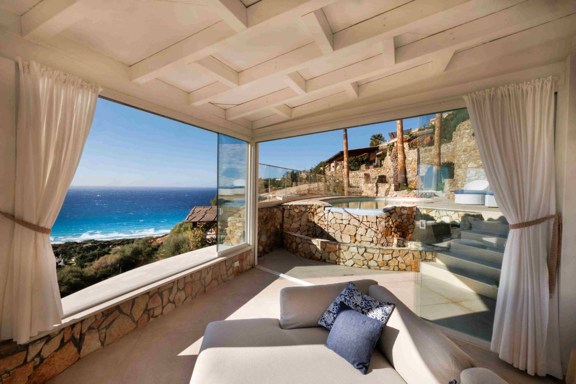 150 M² Villa ∙ 3 Chambres ∙ 6 Personnes - Villasimius