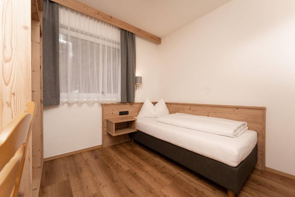 Hotel ∙ 1 Bedroom ∙ 1 Guest - Soelden