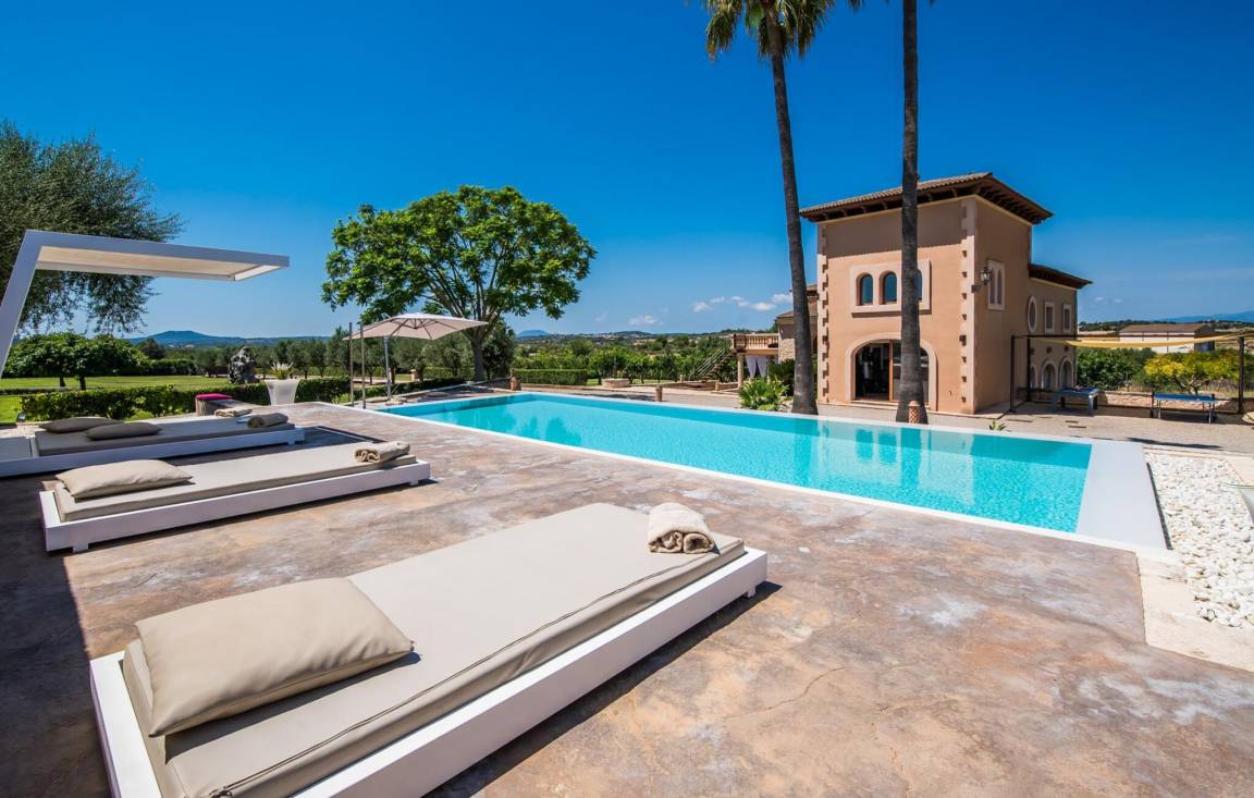 500 M² Maison De Vacances ∙ 4 Chambres ∙ 8 Personnes - Can Picafort