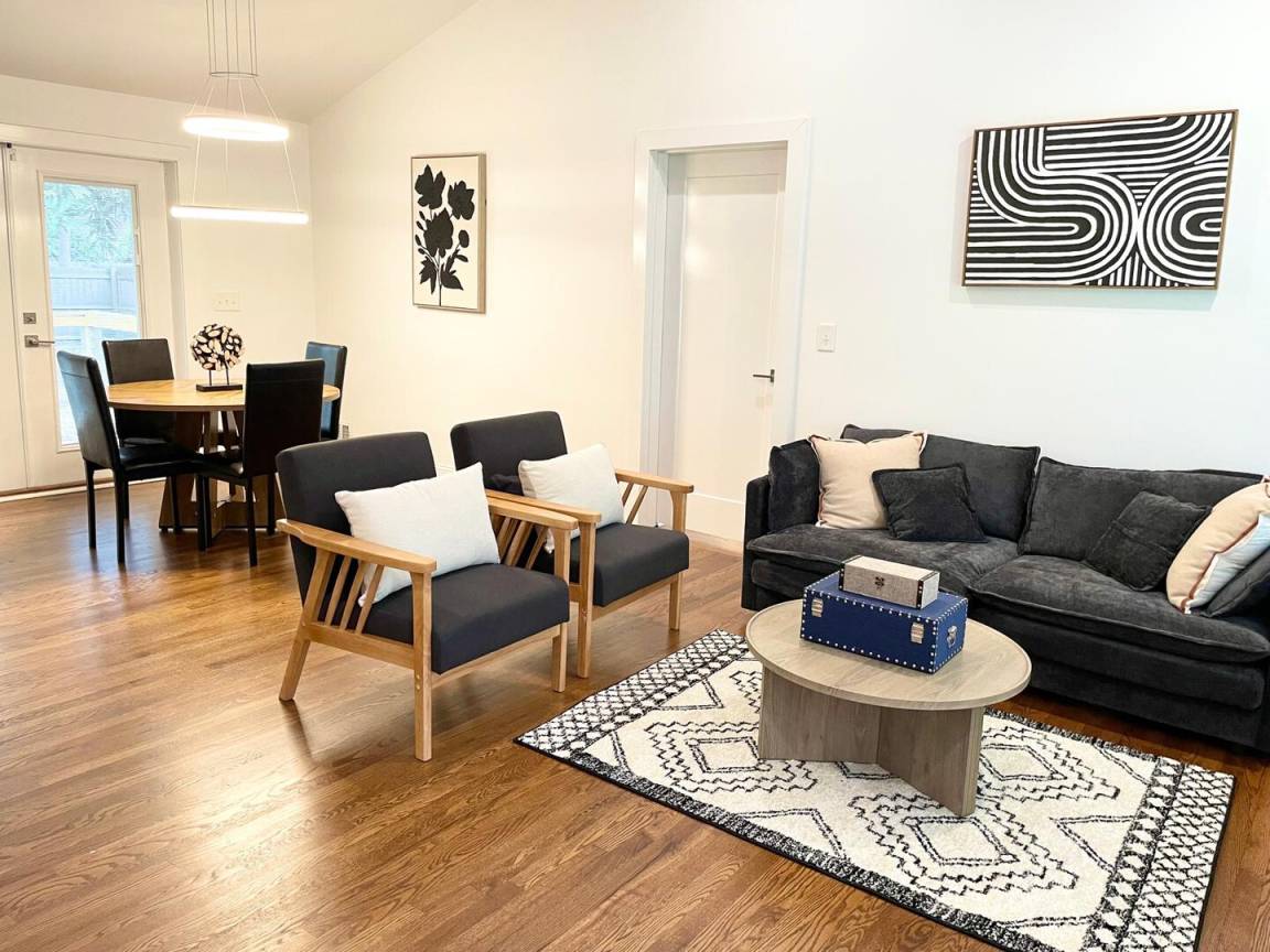 121 M² House ∙ 3 Bedrooms ∙ 3 Guests - Decatur, GA