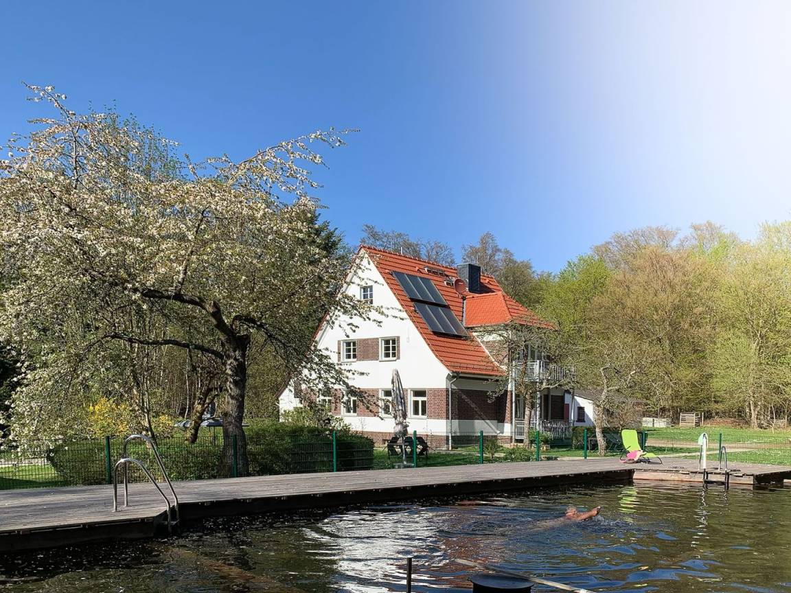 185 M² Ferienhaus ∙ 4 Schlafzimmer ∙ 12 Gäste - Harzgerode