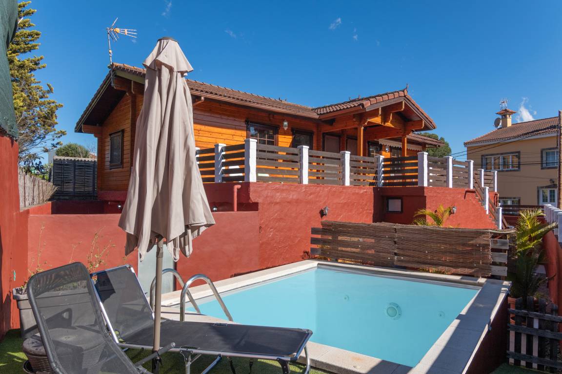 109 M² Villa ∙ 4 Chambres ∙ 8 Personnes - Arucas