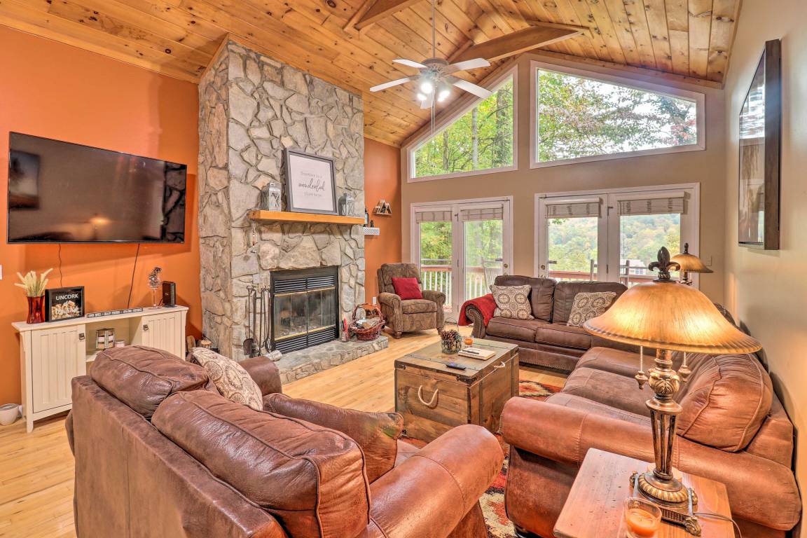 137 M² Casa ∙ 3 Habitaciones ∙ 10 Huéspedes - Maggie Valley, NC