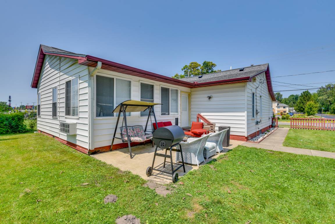 92 M² House ∙ 3 Bedrooms ∙ 8 Guests - Warren Dunes State Park, Sawyer