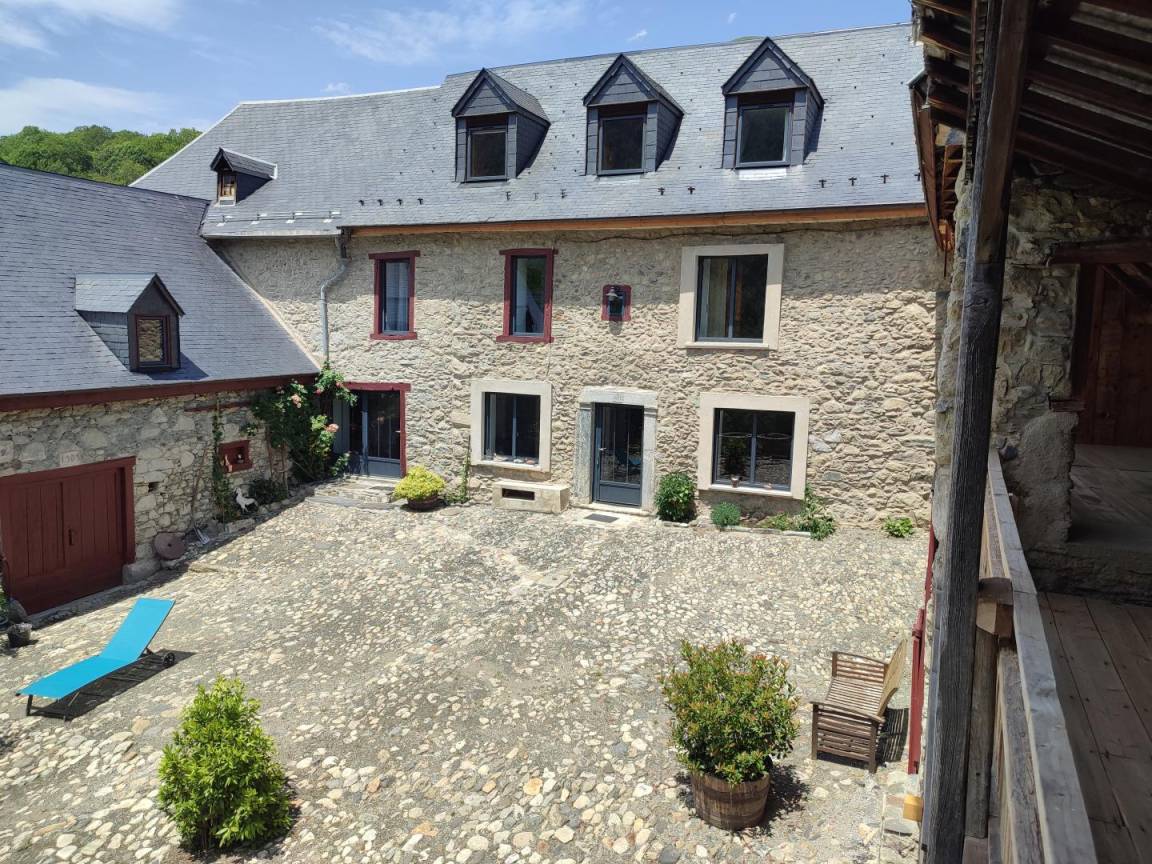 214 M² Gîte ∙ 5 Chambres ∙ 11 Personnes - Loudenvielle