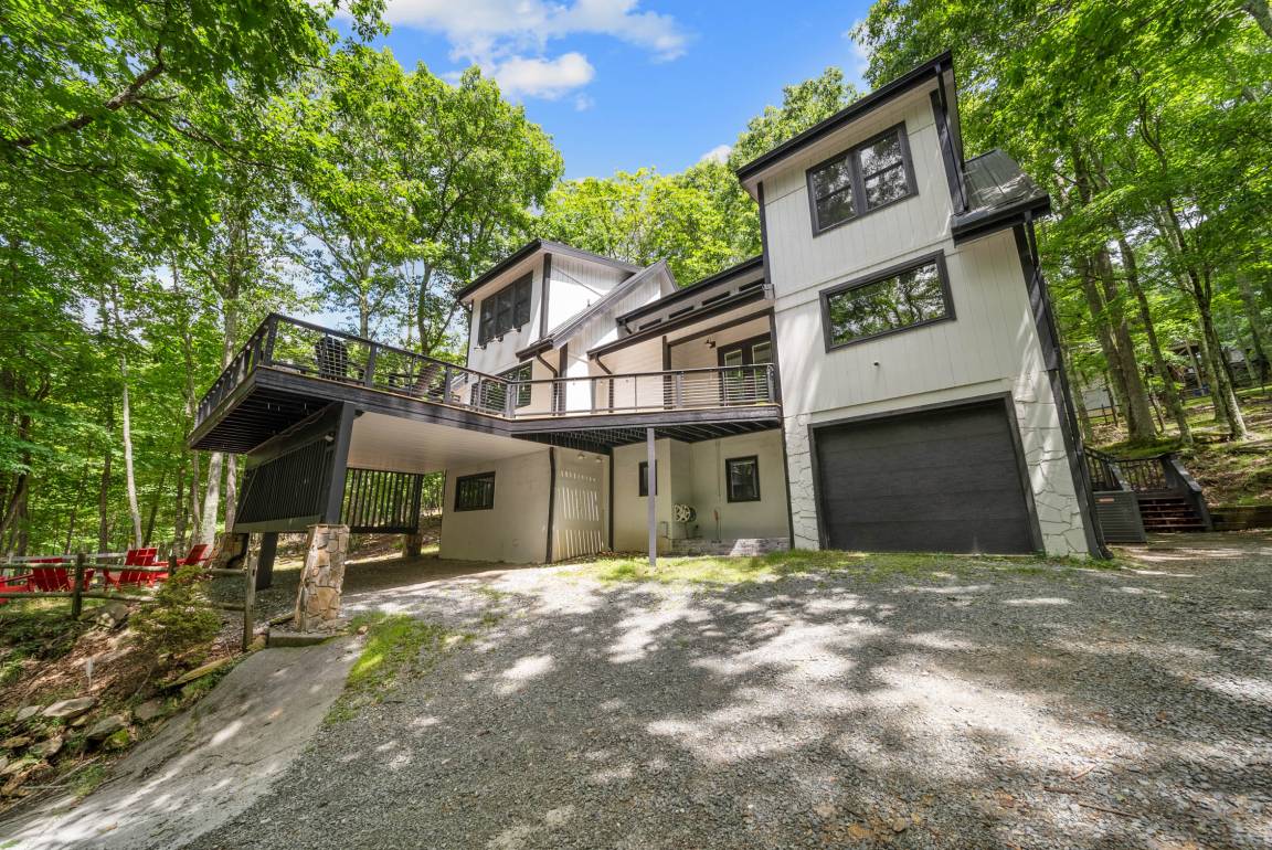 Cabin ∙ 5 Bedrooms ∙ 14 Guests - Beech Mountain, NC